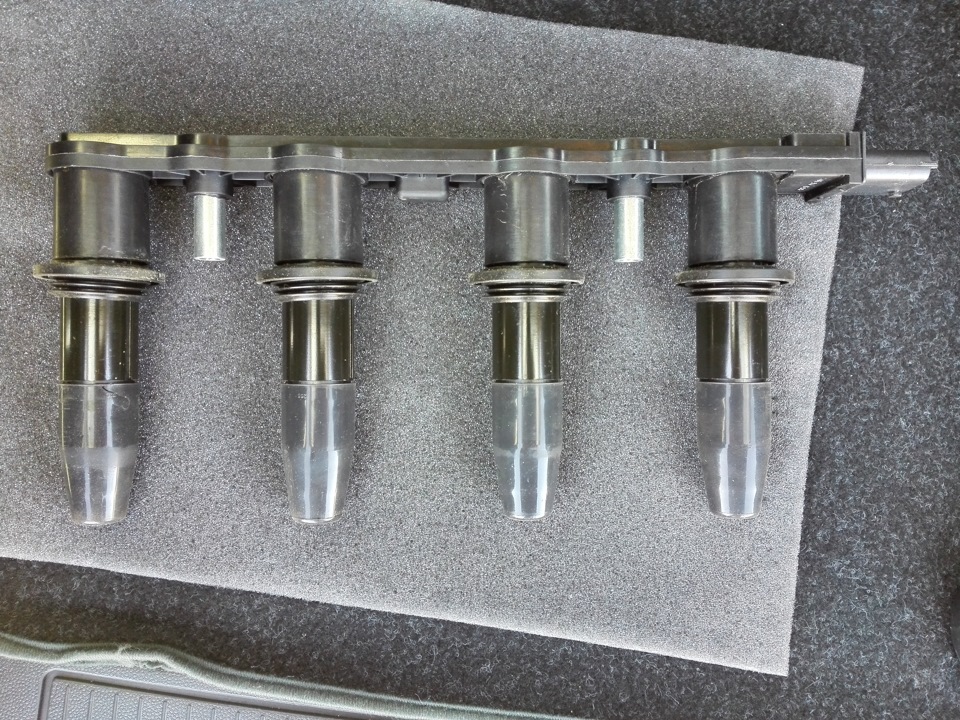 Замена свечей зажигания! — Opel Zafira B, 1,8 л, 2010 года | своими ...