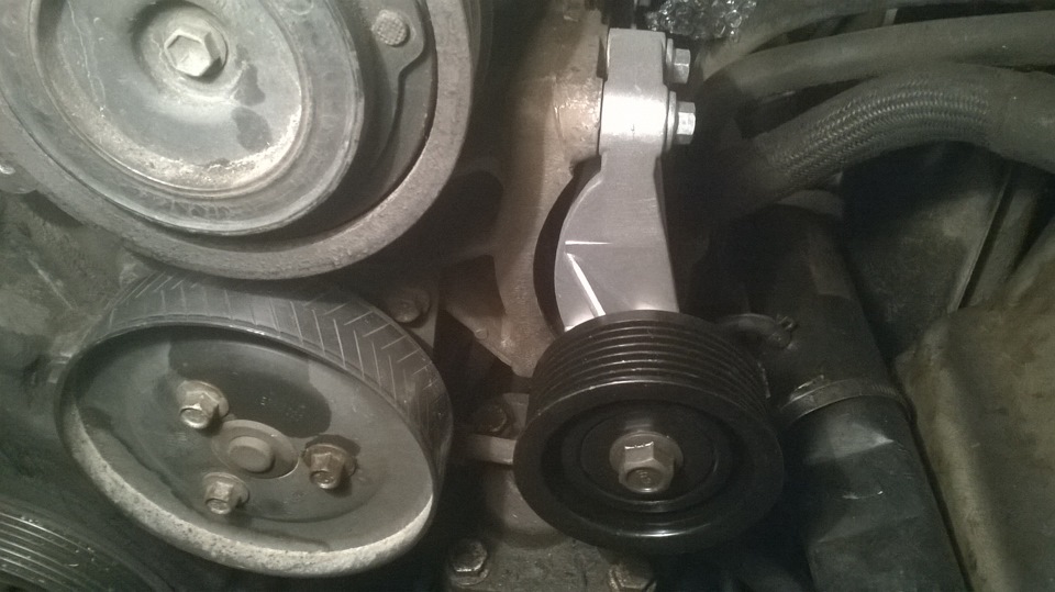 ERR6949 Кронштейн задней сек Jaguar Land Rover | Запчасти на DRIVE2