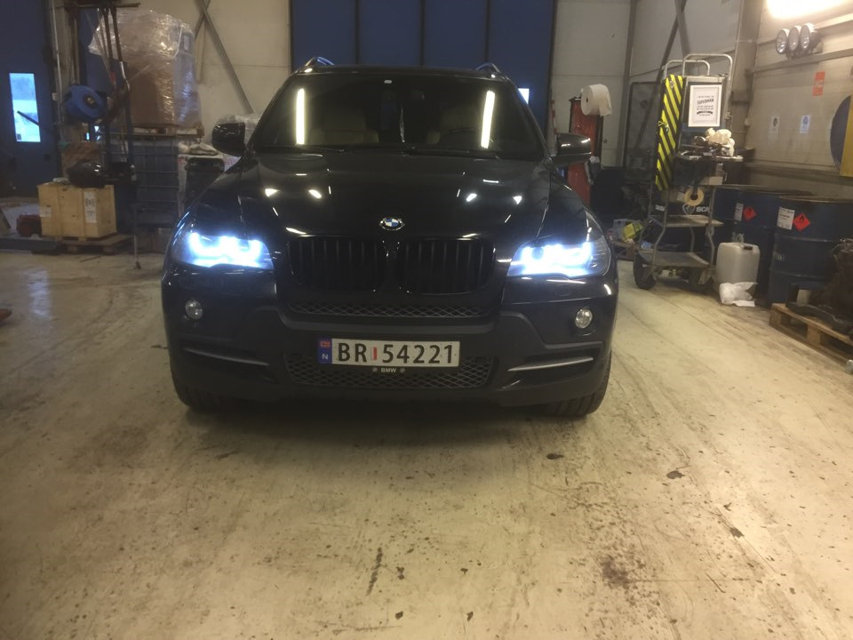 А вот и ресницы ) — BMW X5 (E70), 3 л, 2007 года | тюнинг | DRIVE2