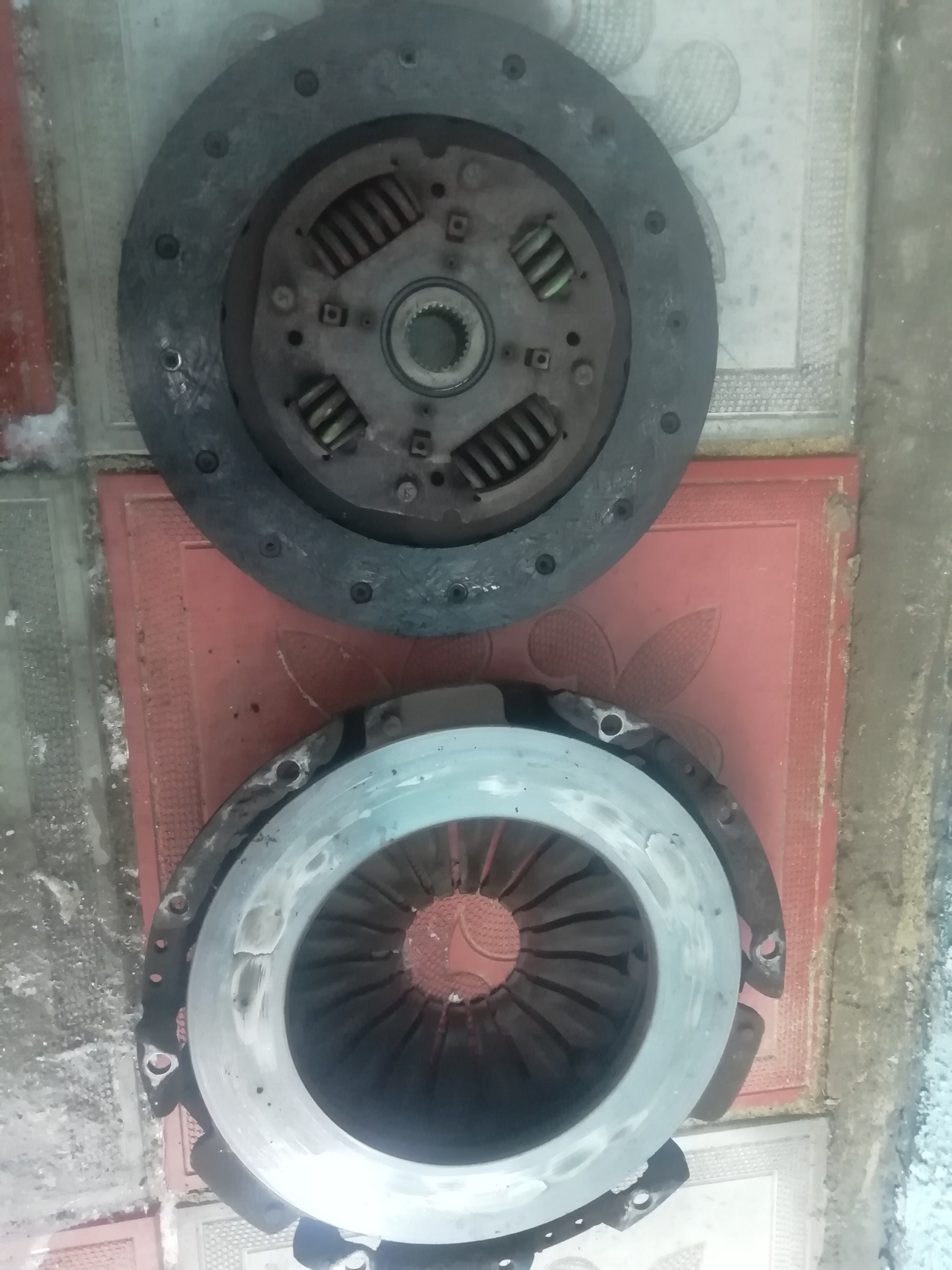 Замена сцепления(диск, корзина, выжимной), ремня грм(с роликами), помпы ...