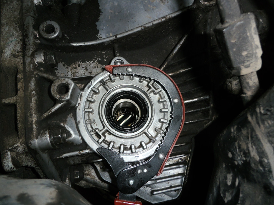 Замена сальника переднего дифференциала — Subaru Outback (BP), 2,5 л ...