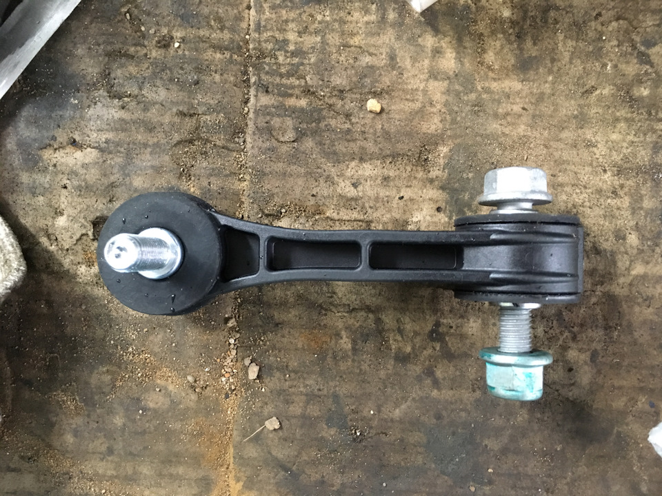 3818101 Тяга (стойка) стабилизатора LEMFORDER | Запчасти на DRIVE2