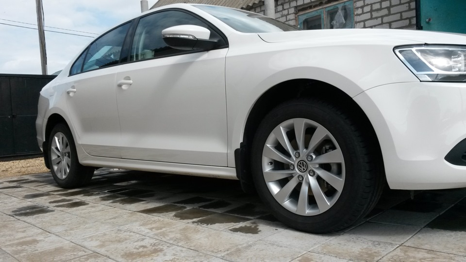 Литые "тапки" — Volkswagen Jetta VI, 1,4 л, 2013 года | колёсные диски ...