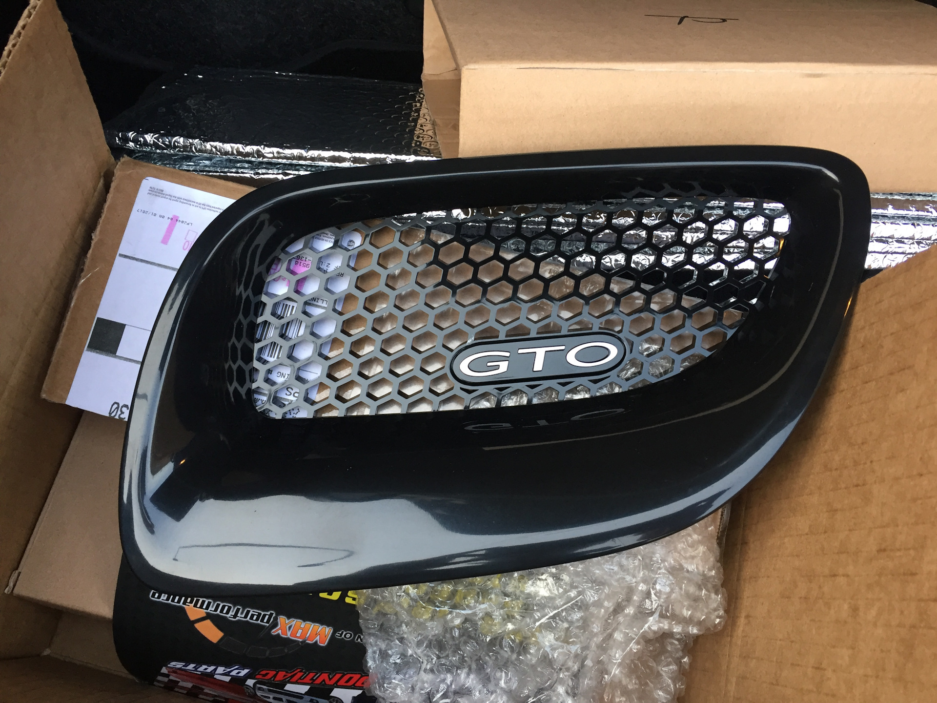 SAP Grilles прилетели — Pontiac GTO, 6 л, 2006 года | аксессуары | DRIVE2