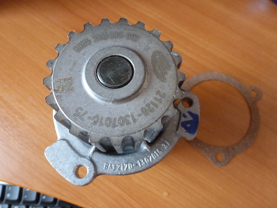 Новая помпа на приору — Lada Приора седан, 1,6 л, 2010 года | запчасти ...