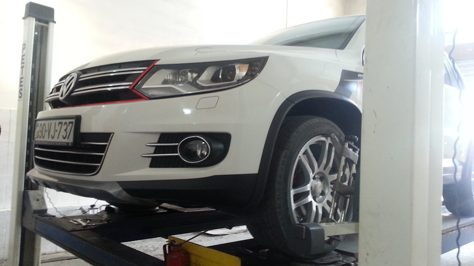 Сход развал, Схождение VW Tiguan APR St2+ — Volkswagen Tiguan (1G), 2 л ...