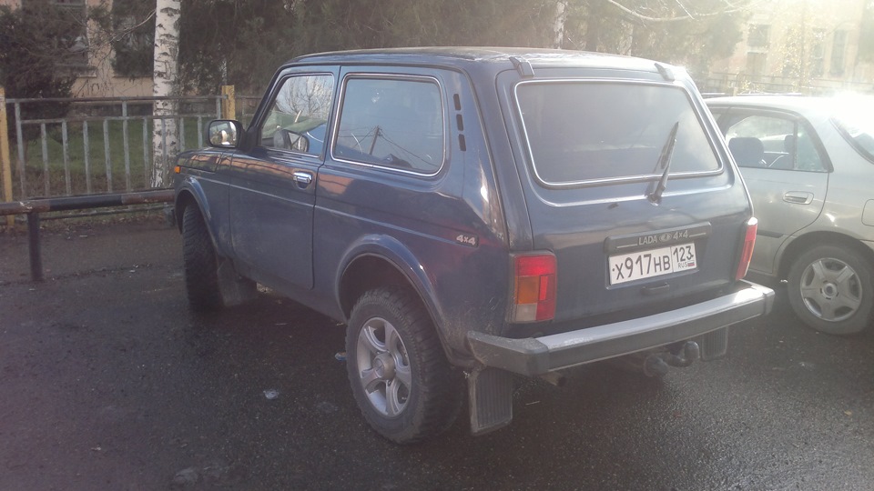 жидкость для ГУРа нива 212140 — Lada 4x4 3D, 1,7 л, 2010 года ...