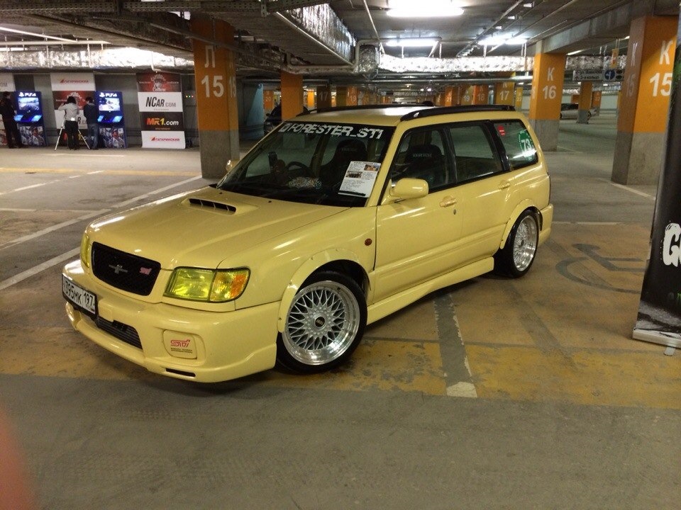 "Japan Car Party: Tokyo Drift" part 3 — Nissan Cube II, 1,4 л, 2004 ...