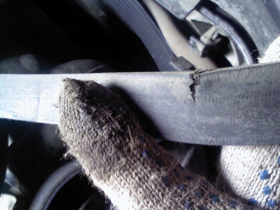 #4_Ремень генератора и помпы. — Ford Focus Sedan II, 1,8 л, 2008 года ...