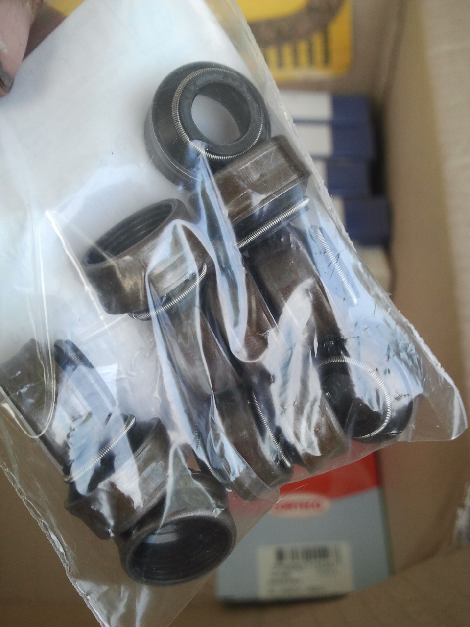 Запчасти ДВС и сцепление. — Ford Sierra, 2 л, 1983 года | запчасти | DRIVE2