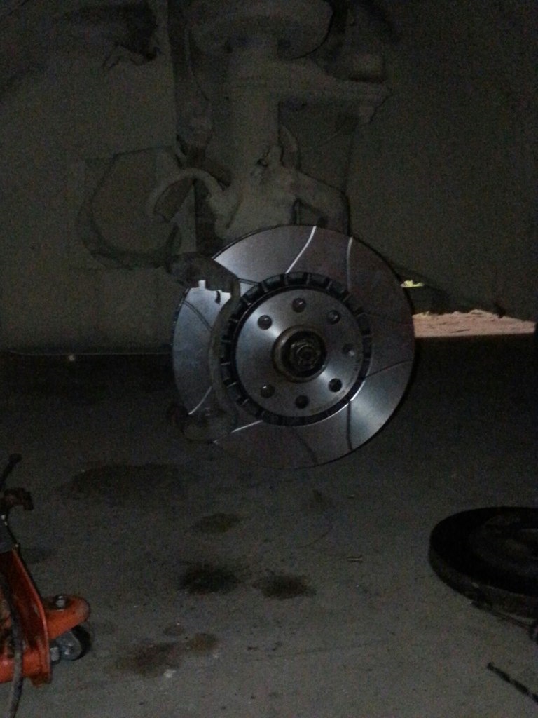 Тормозные диски и колодки Brembo — Daewoo Nexia (N150), 1,6 л, 2009 ...