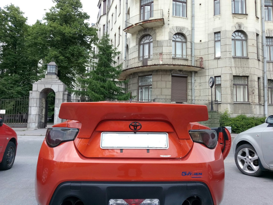 установил кроличий хвост — Toyota GT86, 2 л, 2012 года | тюнинг | DRIVE2