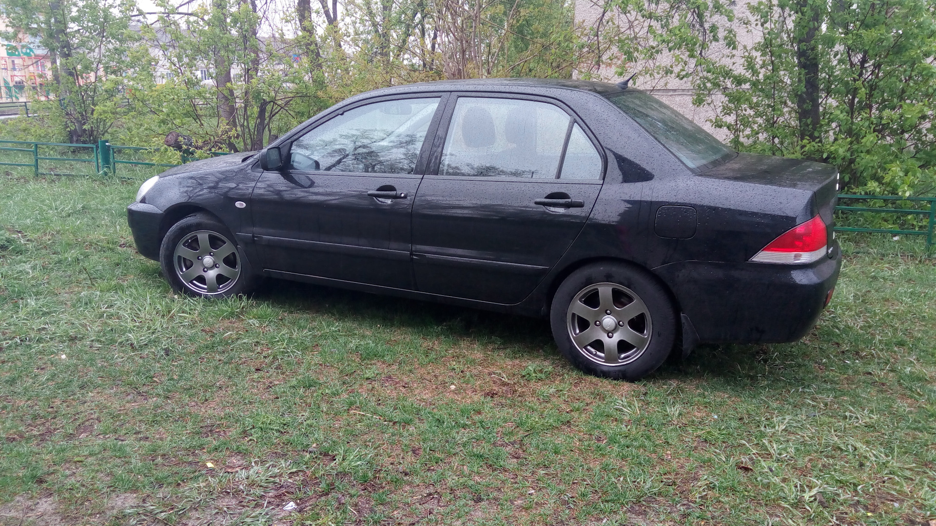 Mitsubishi Lancer IX 1.6 бензиновый 2009 | 1,6 мех на DRIVE2