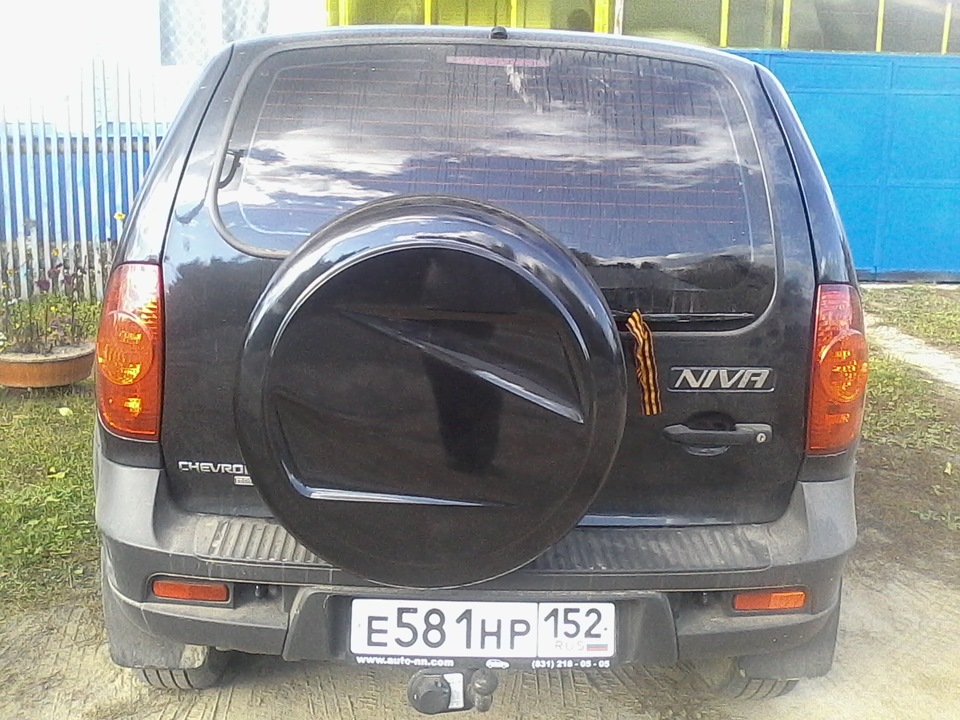 Колпаки или как там, кофр… — Chevrolet Niva (1G), 1,7 л, 2011 года ...