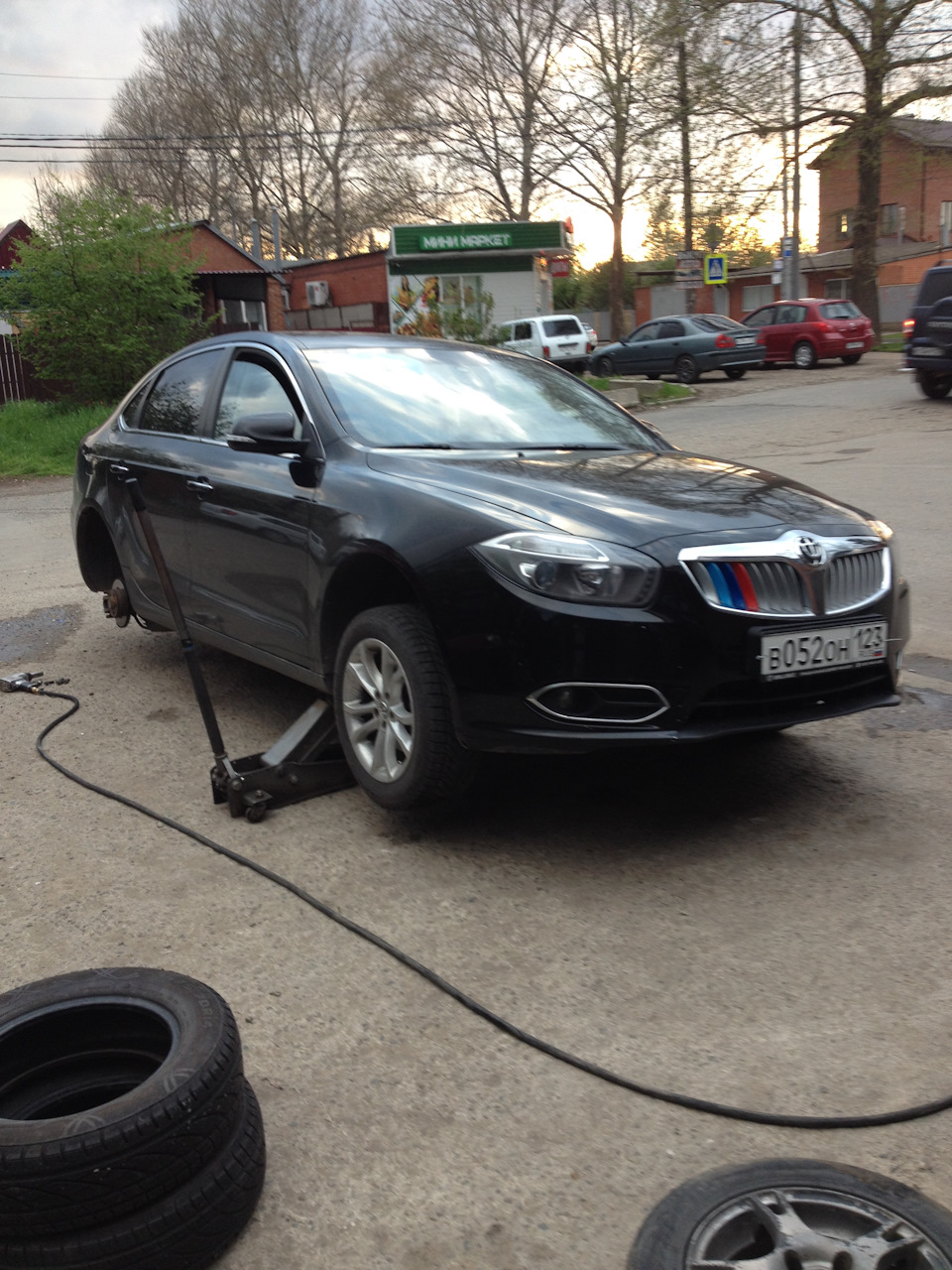 моем чисто чисто. — Brilliance H530, 1,6 л, 2014 года | шины | DRIVE2