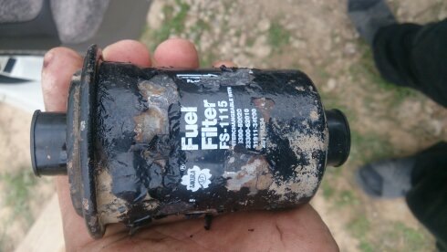 Замена топливного филтра — Toyota Chaser (100), 2,5 л, 2000 года ...