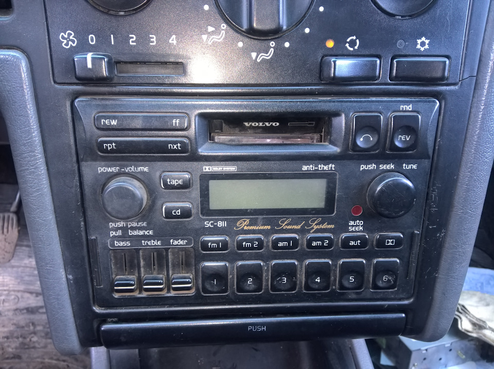 SC811 — Volvo 850, 2,5 л, 1994 года | автозвук | DRIVE2