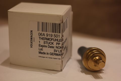 06A919501 Температурный датчик охлаждающей жидкости VAG | Запчасти на ...