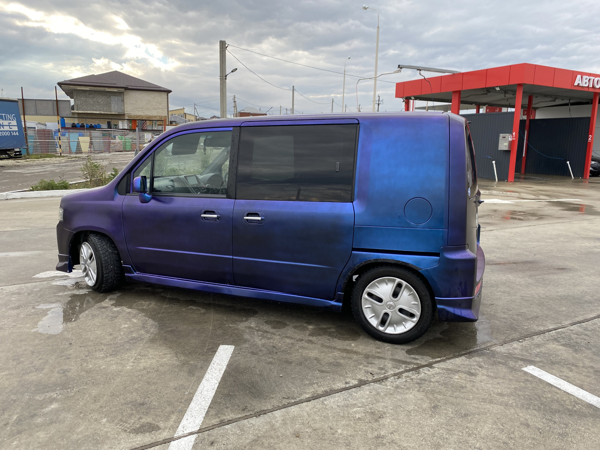 Вид имеет — Honda Mobilio Spike, 1,5 л, 2003 года | фотография | DRIVE2