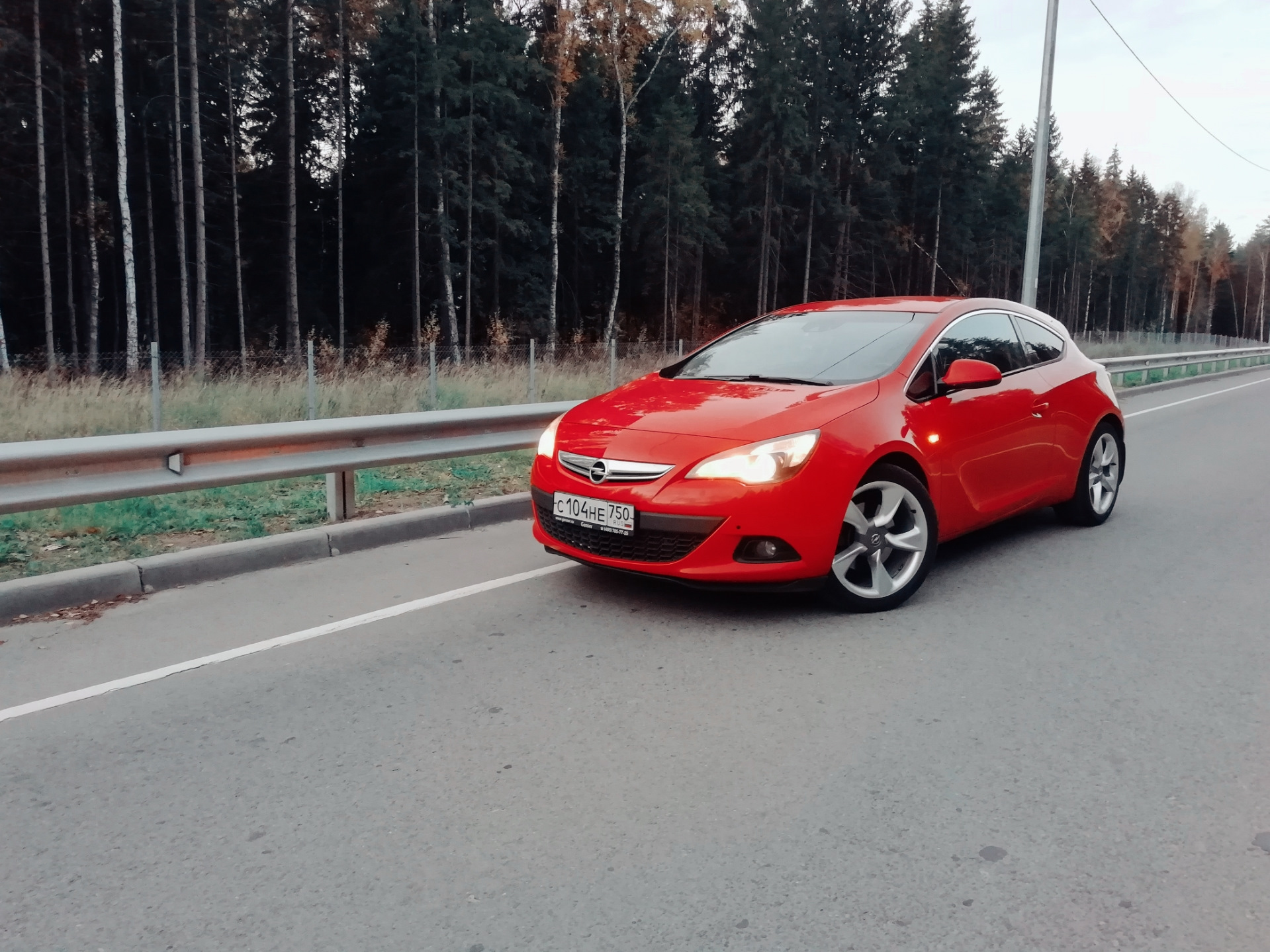 Фоткал на продажу, но решил не продавать))))) — Opel Astra J GTC, 1,6 л ...