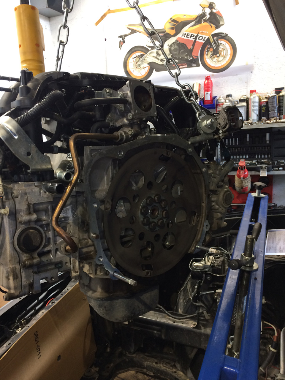 Замена заднего сальника коленвала — Subaru Outback (BR), 2,5 л, 2012 ...