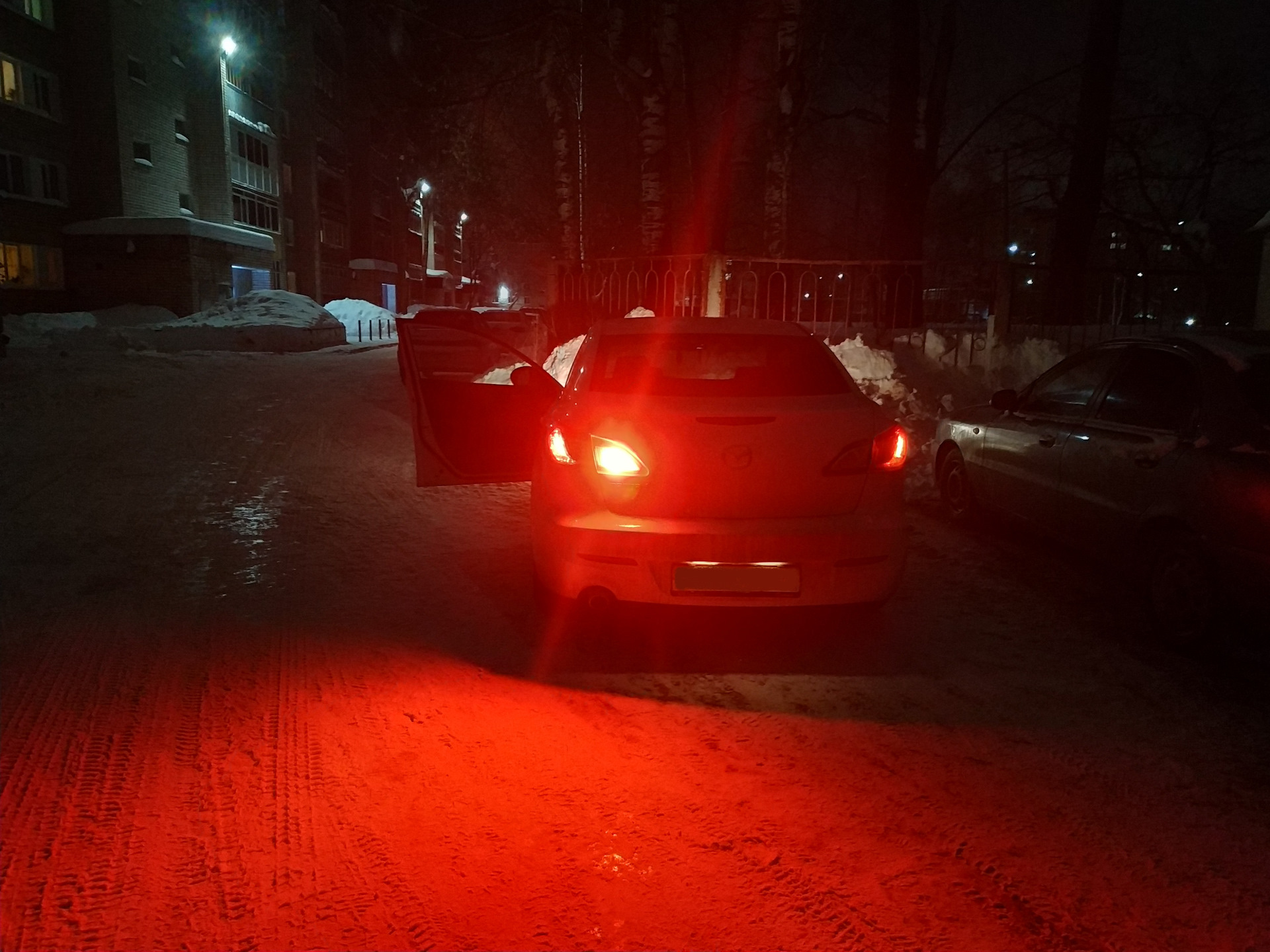 Красный диод в белую туманку — Mazda 3 (2G) BL, 1,6 л, 2012 года ...