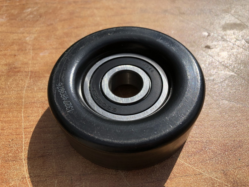 Заменил подшипники в роликах. — KIA Sorento (2G), 2,2 л, 2013 года ...