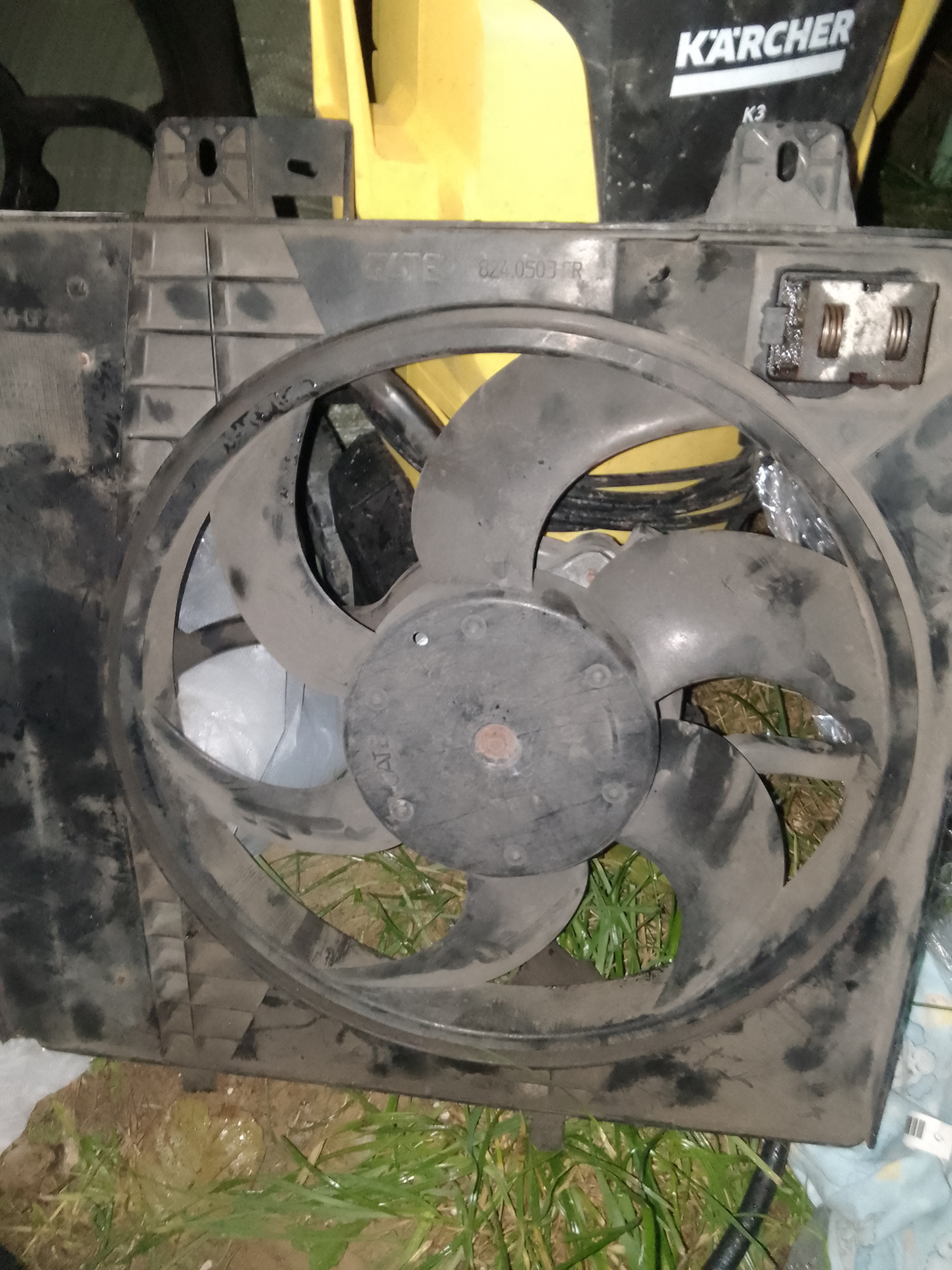 Замена вентилятора охлаждения — Citroen C2, 1,6 л, 2006 года | своими ...