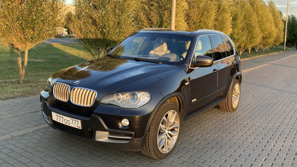 BMW X5 (E70) 4.8 бензиновый 2010 | "10 Years X5" на DRIVE2
