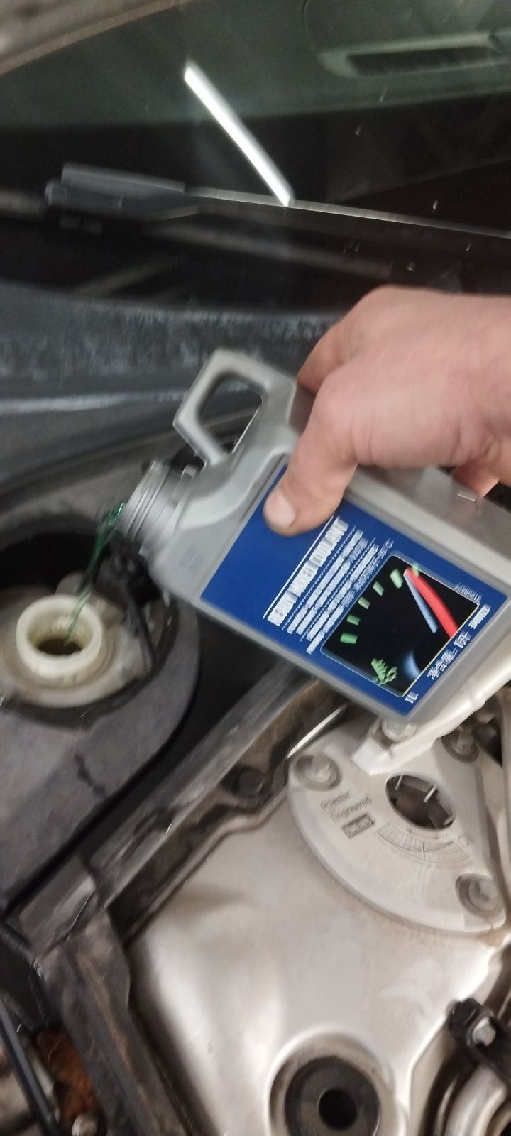 Замена ремней, регулировка фар, антифриз (Цикл обширных работ ТО 200. ...