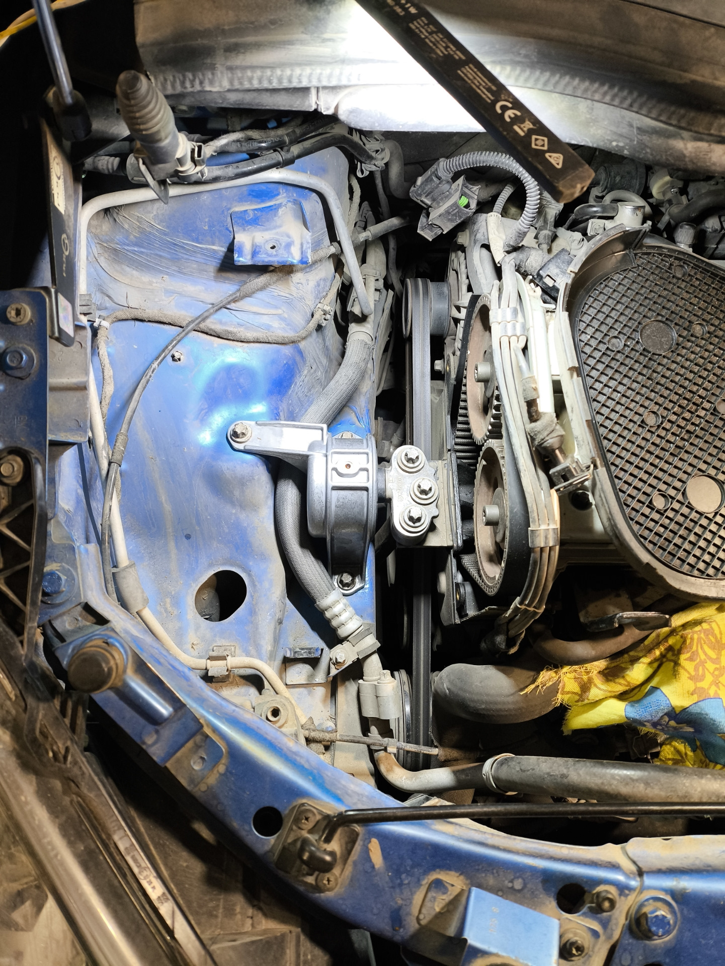 Замена подушек двигателя — Opel Zafira OPC B, 2 л, 2008 года | запчасти ...