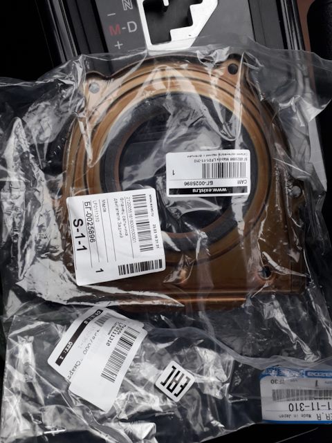 LF0111310 Задняя крышка картера двигателя с MAZDA | Запчасти на DRIVE2