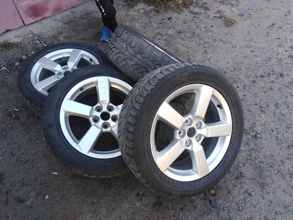 Покупка второго комплекта дисков R18 — Mitsubishi Outlander XL, 3 л ...