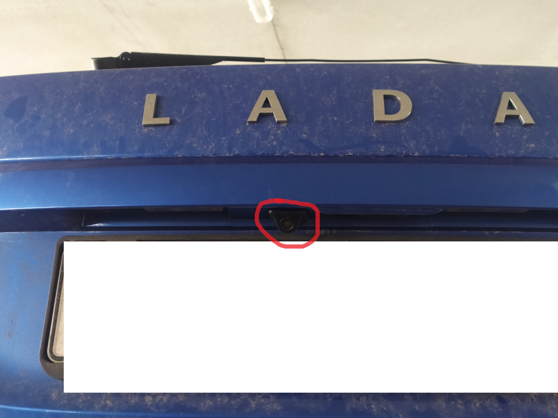 камера заднего вида — Lada Гранта Лифтбек (2-е поколение), 1,6 л, 2018 ...