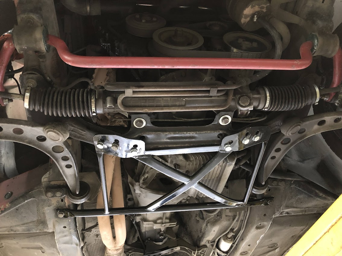 Установили X-BRACE распорку — BMW 3 series (E36), 1,9 л, 1996 года ...