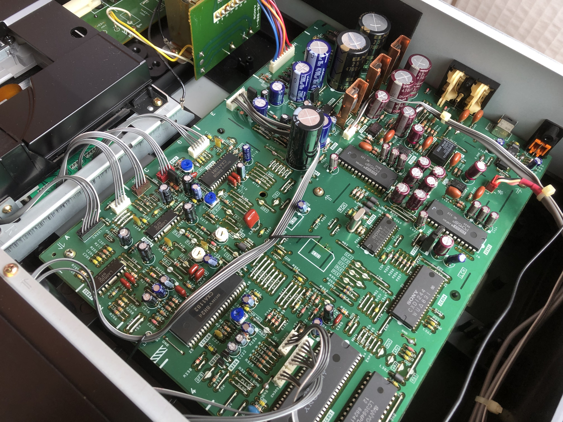 Блудный попугай. SONY CDP-228ESD — Сообщество «Клуб Почитателей ...