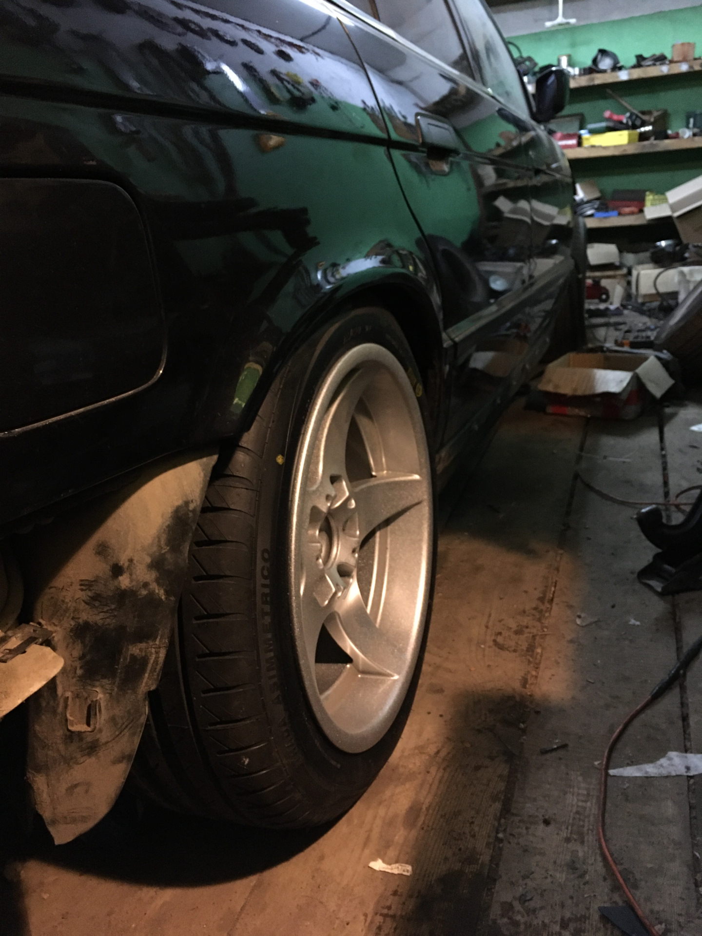 Rondell 0021. Культовые бананы. — BMW 5 series (E34), 2,5 л, 1994 года ...