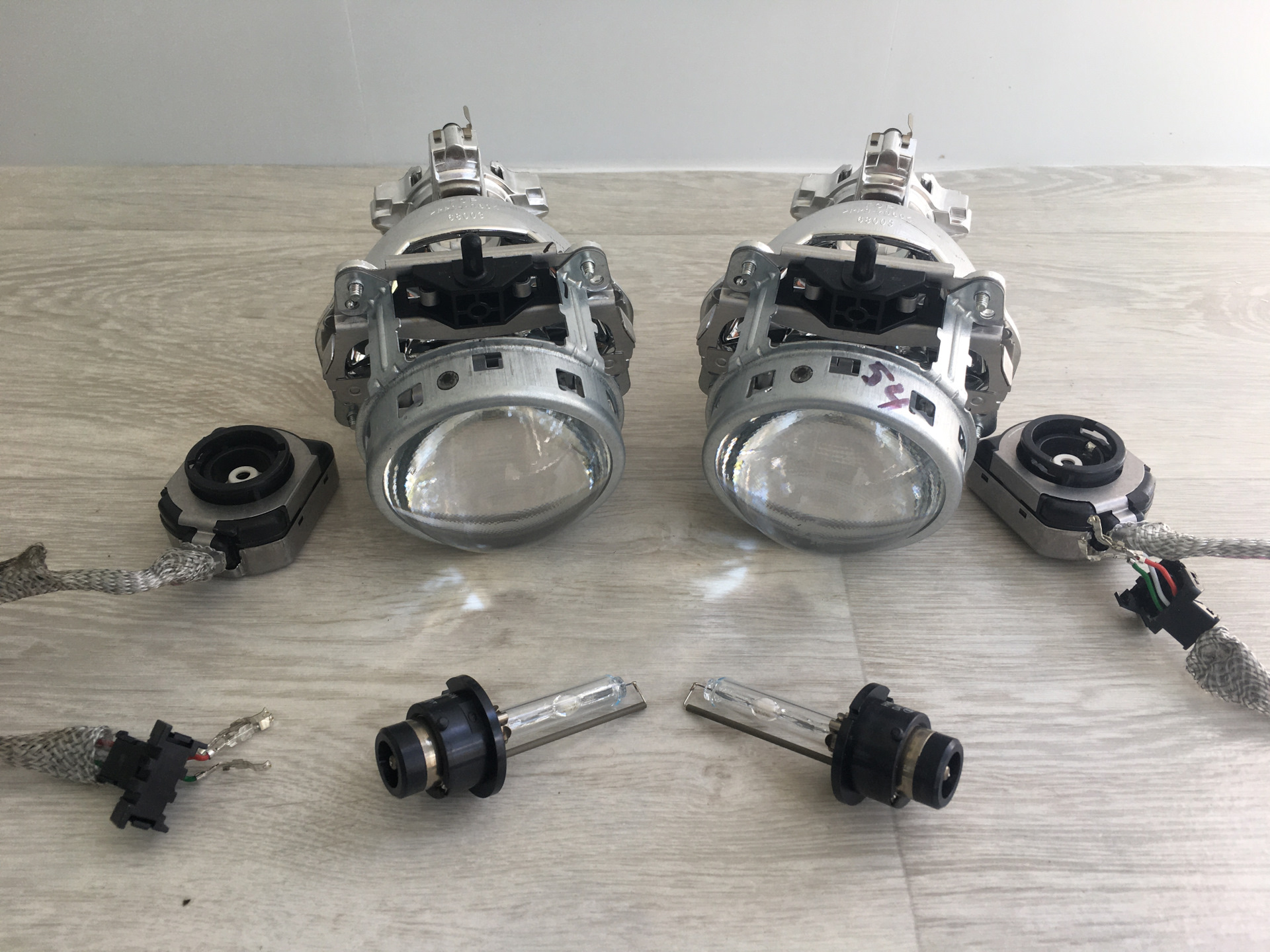 Установка BI-LED — Lexus GS (L10), 3,5 л, 2013 года | тюнинг | DRIVE2