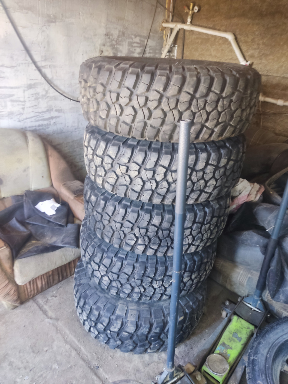 305.70.r16 диски бриджстоун r16 j8 et10 — Mitsubishi Pajero (2G), 2,8 л ...