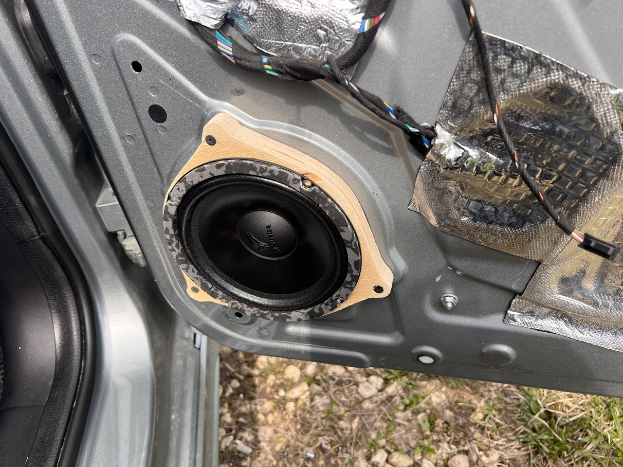 🔊 Установка динамиков DL Anaconda Comp 165 на Kaiyi E5 — KAIYI E5, 1,5 л, 2023 года | автозвук ...