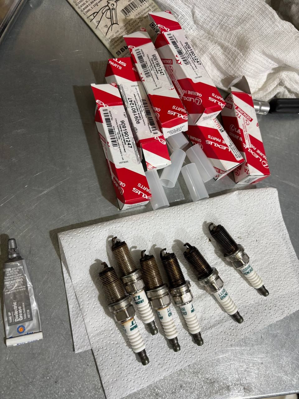 9091901247 Свеча зажигания TOYOTA LEXUS | Запчасти на DRIVE2