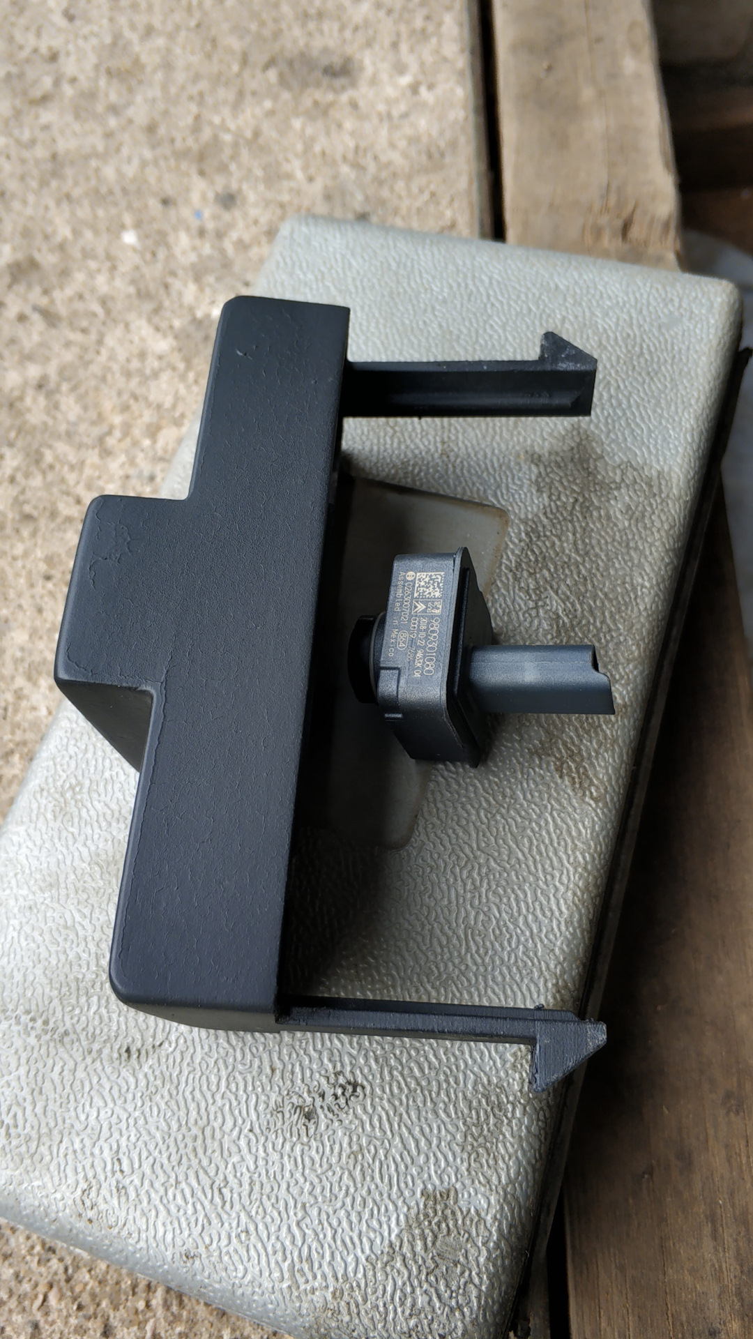 Установка видеоинтерфейса (блока 360*) и подключение передней камеры ...