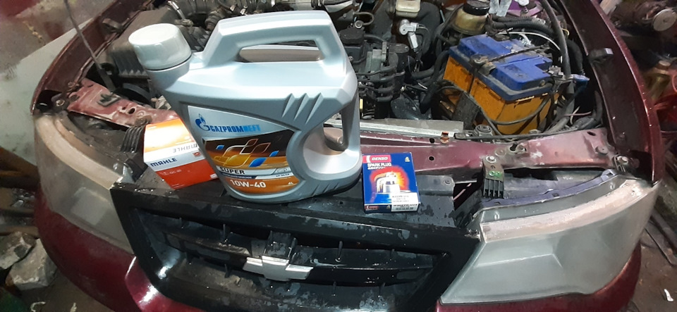 Масло, свечи. ТО короче) — Daewoo Nexia (N150), 1,5 л, 2010 года ...