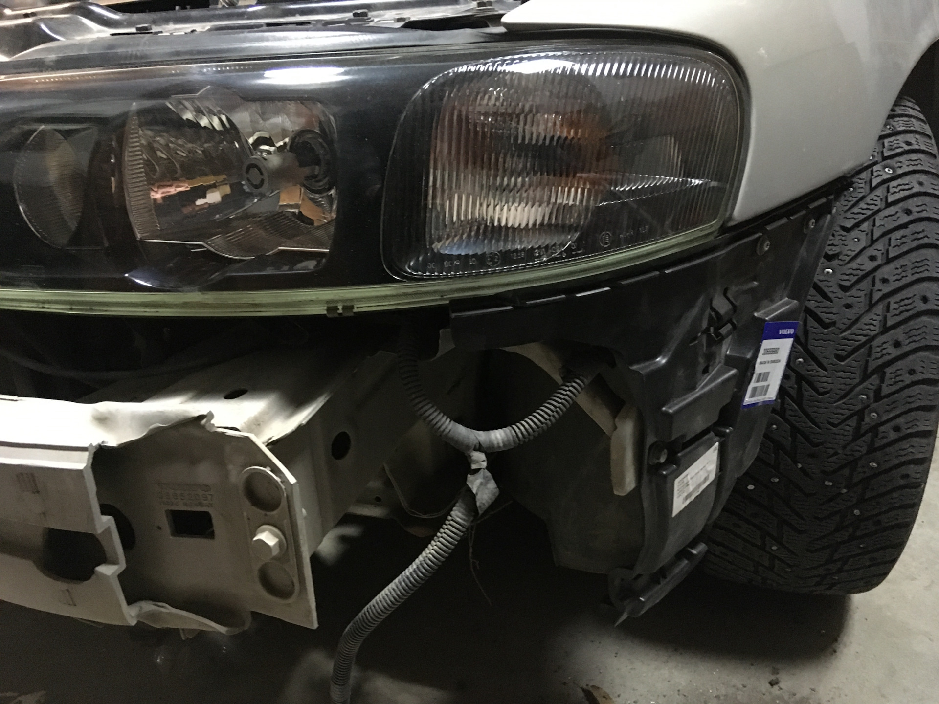 Новый бампер:) — Volvo V70 II, 2,4 л, 2001 года | стайлинг | DRIVE2