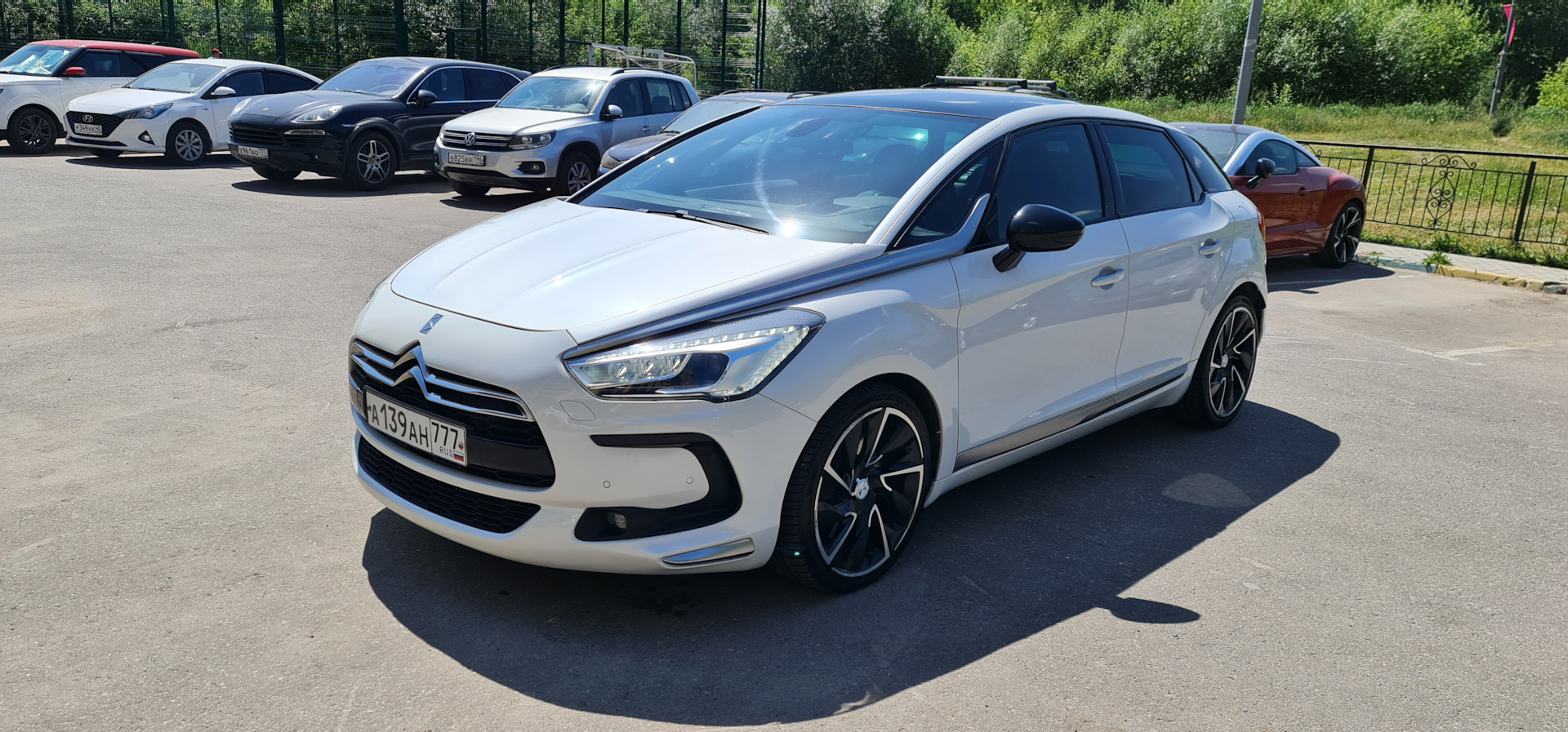 Нам сегодня 10 лет! — Citroen DS5, 2 л, 2013 года | просто так | DRIVE2