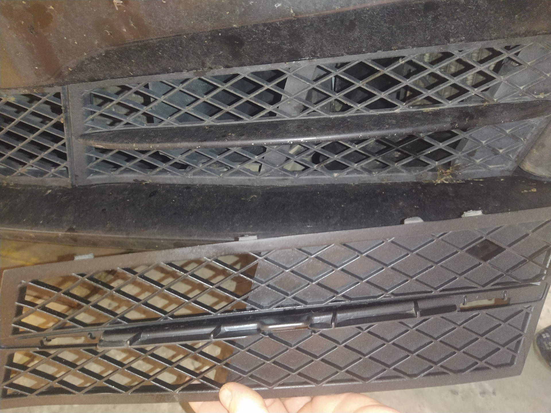 Полезности зимние и доп радик слева — BMW 5 series (F10), 3 л, 2011 ...