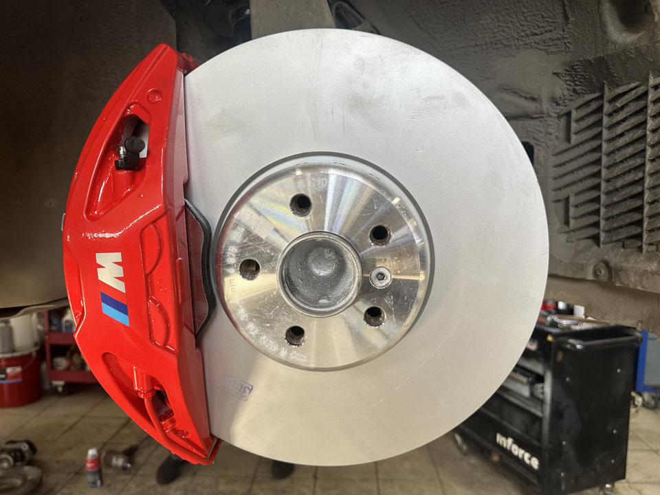 Отзыв о тормозах M Performance — BMW 5 series (G30), 2 л, 2020 года | обкатка | DRIVE2