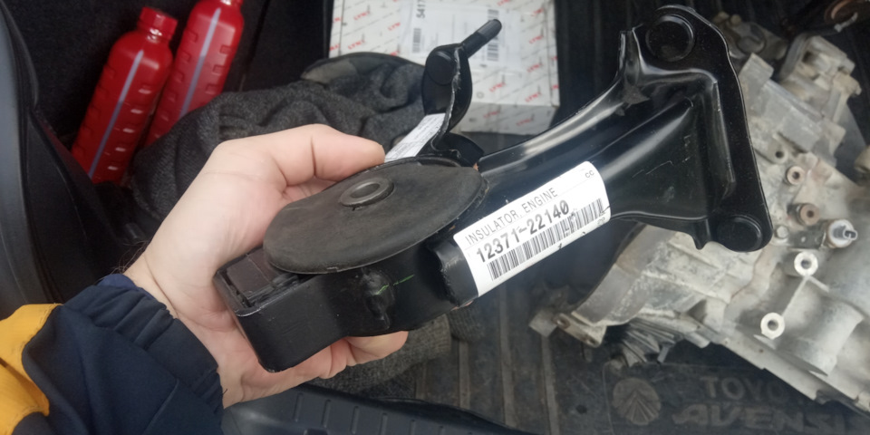 1237122140 Картридж подушки двигателя RR TOYOTA COROLLA RUNX/ALLEX 01 ...