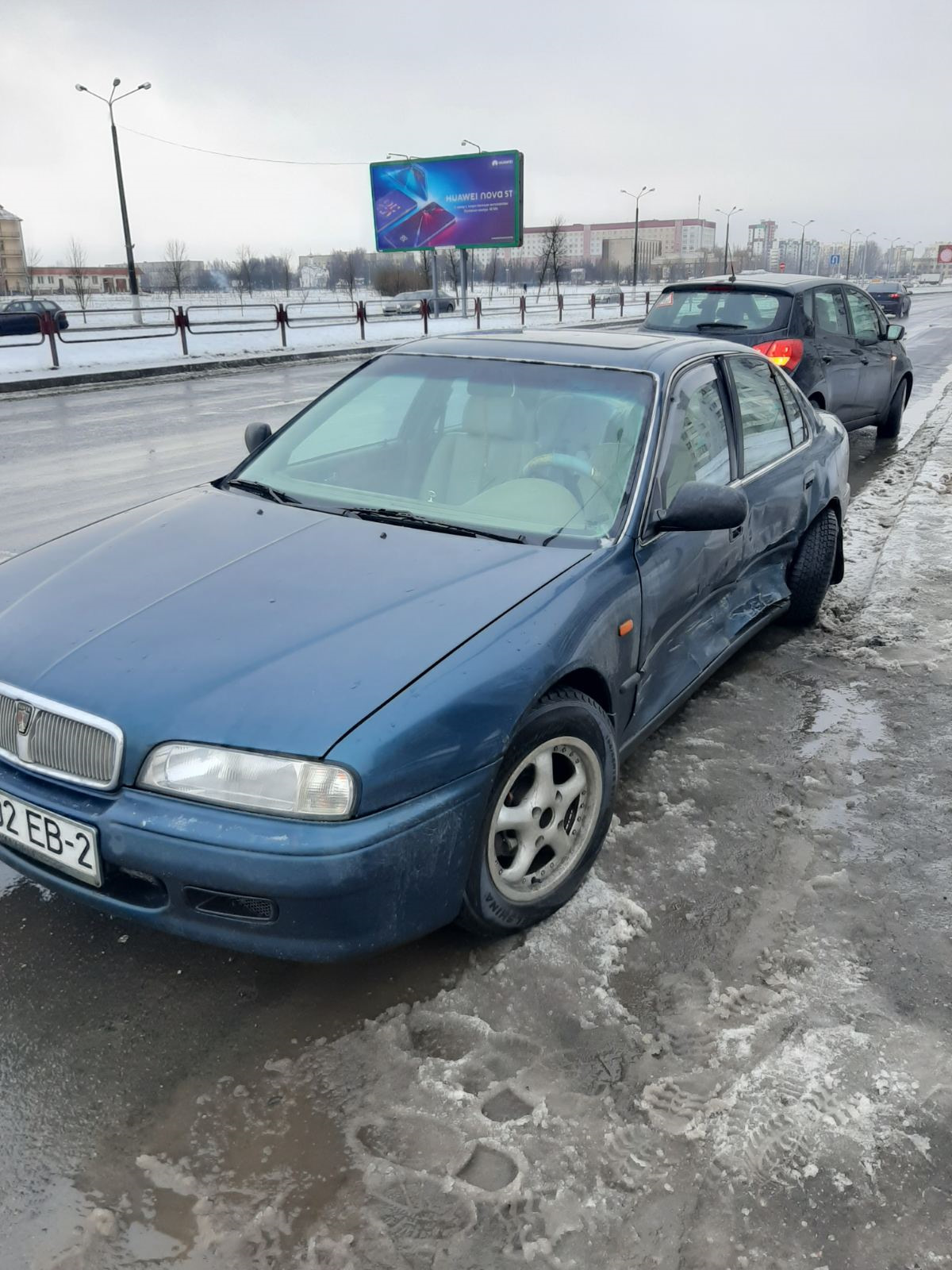 Пришла беда отворяй ворота. — Rover 600, 2 л, 1994 года | ДТП | DRIVE2
