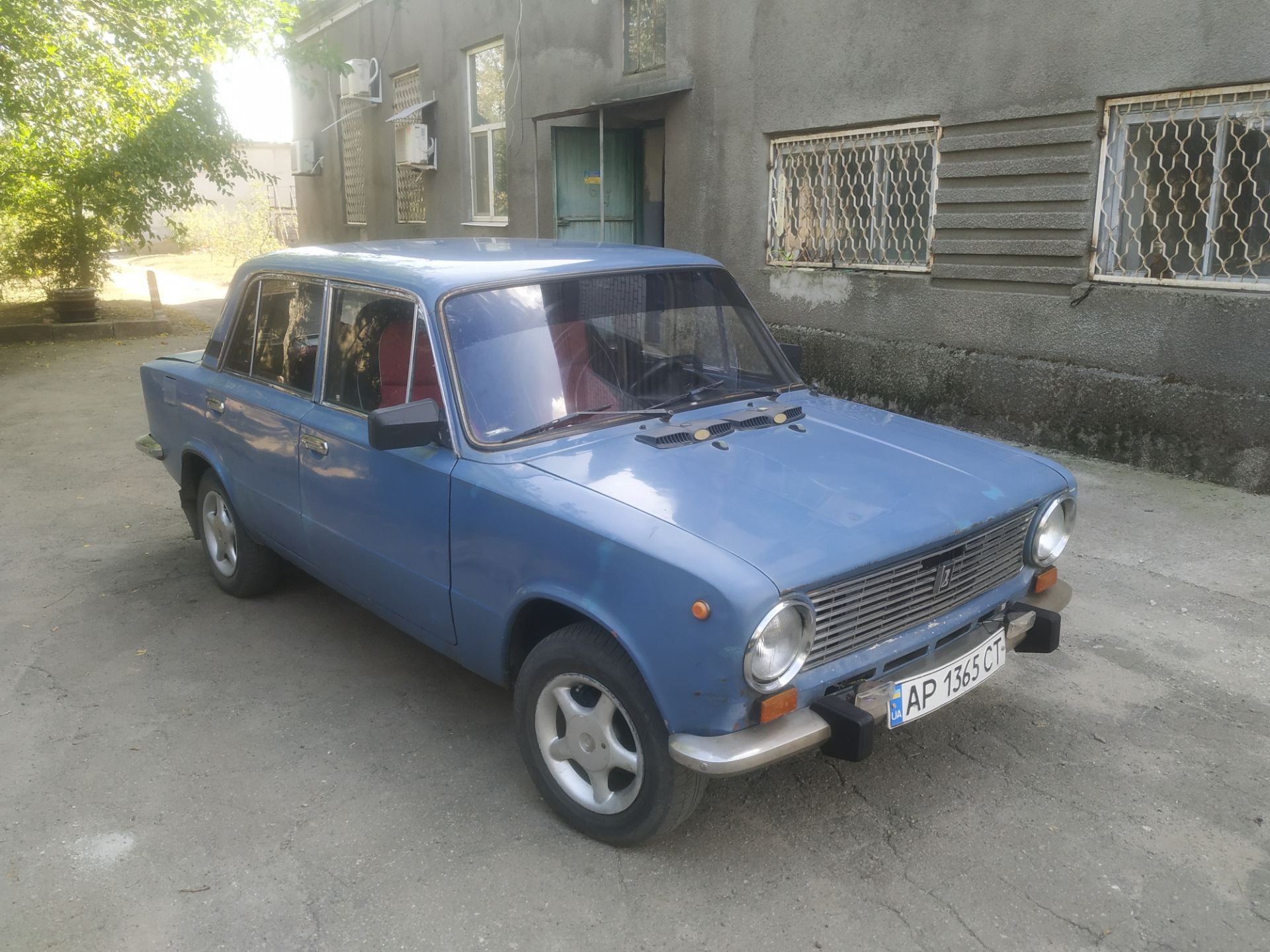 Один жигуль — хорошо… — Lada 2101, 1,2 л, 1983 года | автозвук | DRIVE2